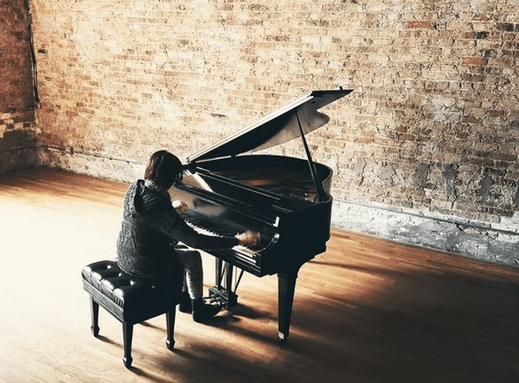 Rising Star: Indie Artist Luna Sky Shines at New York's Indie Music ...